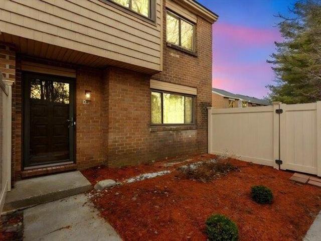 condo with 3 bedroom, Stoughton MA DLS101934077