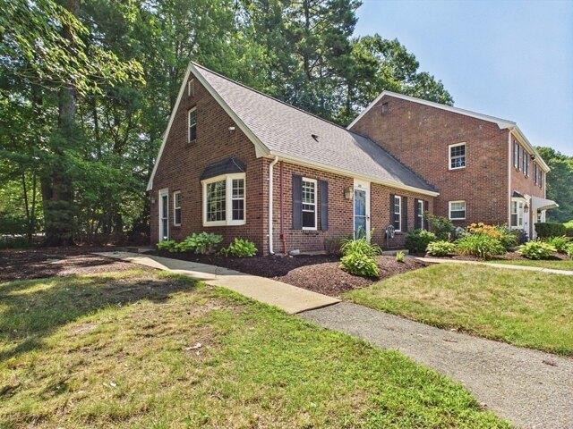 condo with 3 bedroom, Stoughton MA DS104478044
