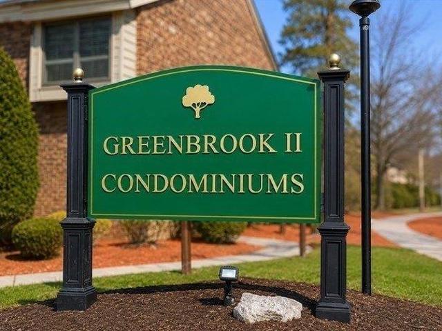 condo with 3 bedroom, Stoughton MA ES104608182