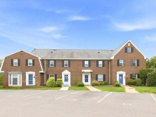 condo with 3 bedroom, Stoughton MA ES104833147