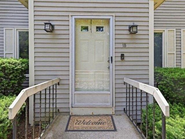 condo with 3 bedroom, Stoughton MA ES104835013