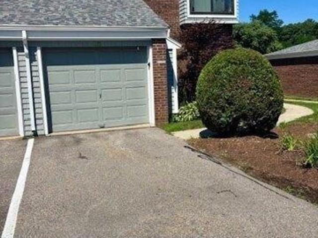 condo with 3 bedroom, Stoughton MA ES105124576