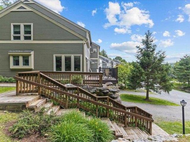 condo with 3 bedroom, Stowe VT ES103887147