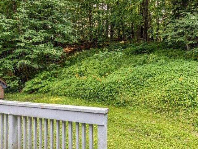 condo with 3 bedroom, Stowe VT ES104570526