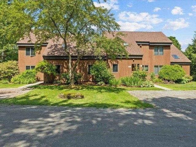 condo with 3 bedroom, Stowe VT ES105125570
