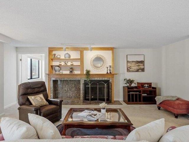 condo with 3 bedroom, Stoneham MA DS102960582