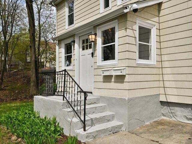 condo with 3 bedroom, Stoneham MA DS103220045