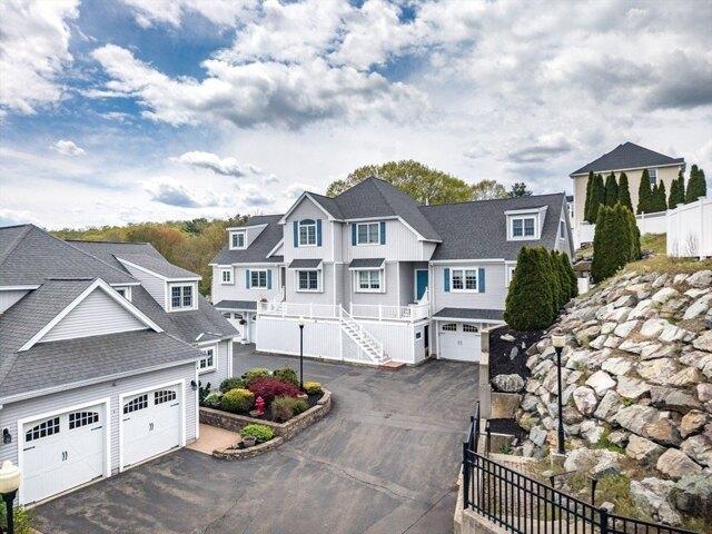 condo with 3 bedroom, Stoneham MA ES103889604