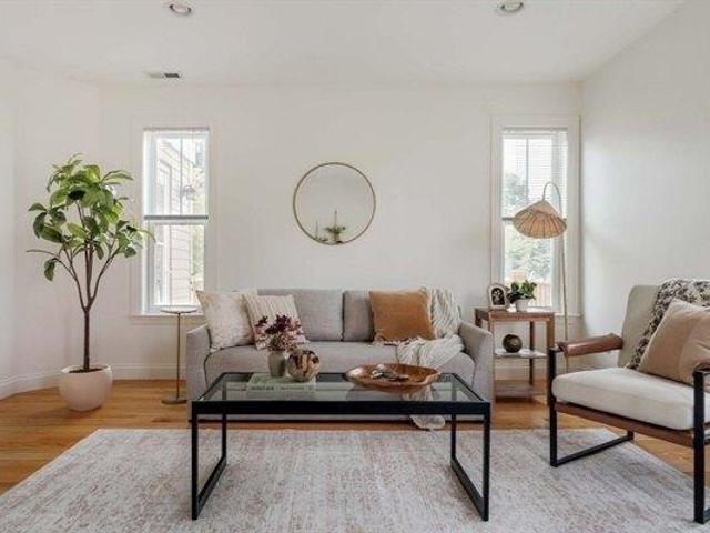 condo with 3 bedroom, Stoneham MA ES104790480