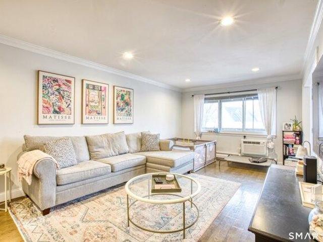 condo with 3 bedroom, Stamford CT DLS102064198