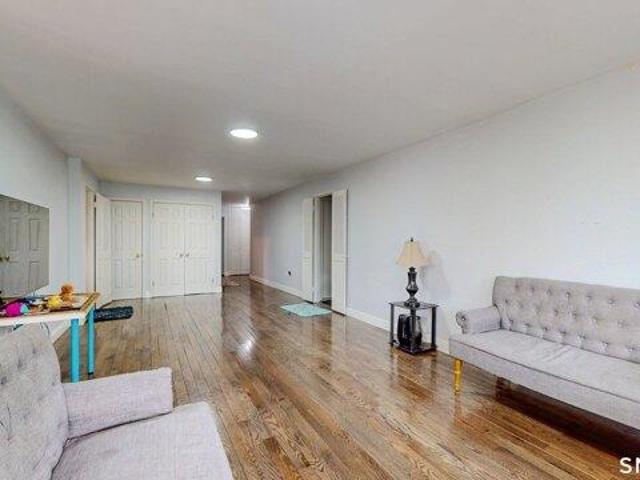 condo with 3 bedroom, Stamford CT DS104405968