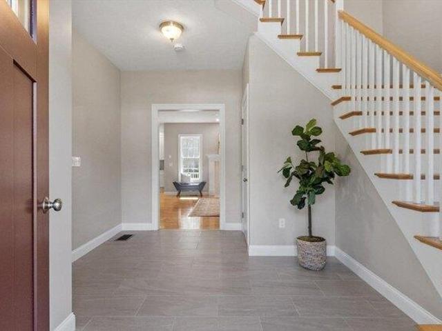 condo with 3 bedroom, Sterling MA ES103850798