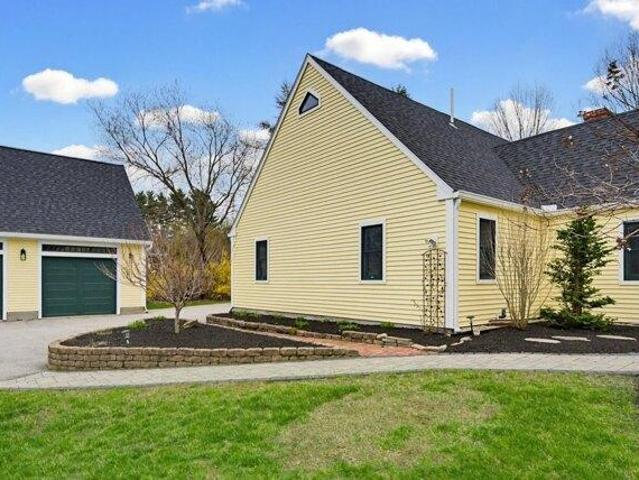 condo with 3 bedroom, Stratham NH DS103162005