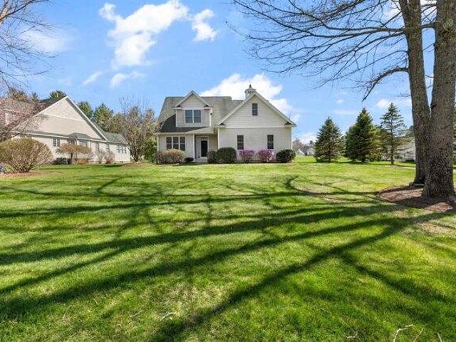condo with 3 bedroom, Stratham NH DS103931373