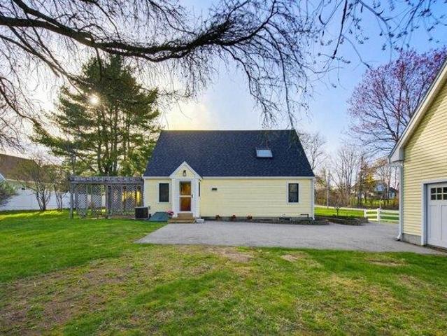 condo with 3 bedroom, Stratham NH ES103851264
