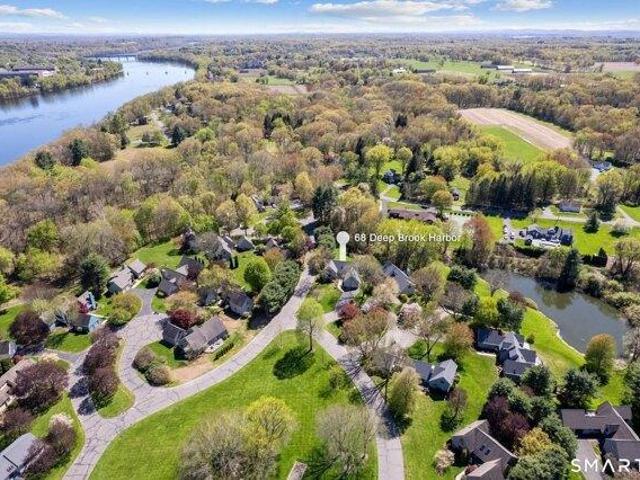 condo with 3 bedroom, Suffield CT ES103073446