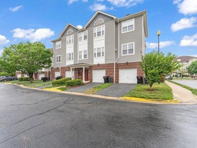 condo with 3 bedroom, Suitland MD DS103625641