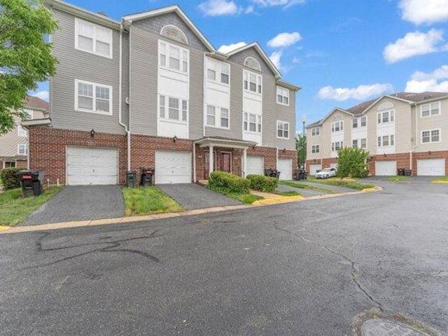 condo with 3 bedroom, Suitland MD ES103625641