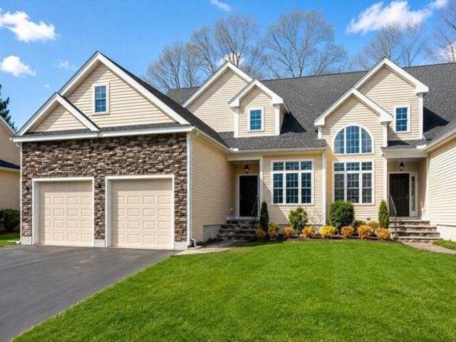 condo with 3 bedroom, Sutton MA DS104238165