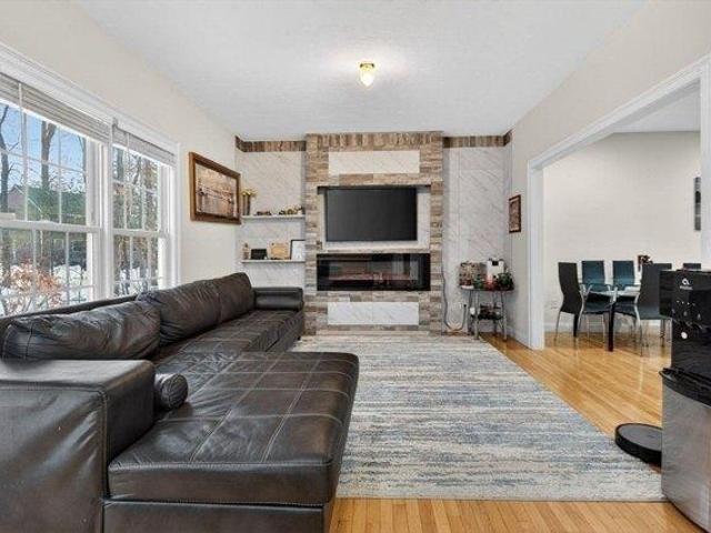 condo with 4 bedroom, Upton MA DS104009630