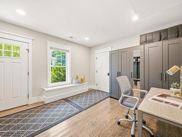 condo with 4 bedroom, Waltham MA DS103432573