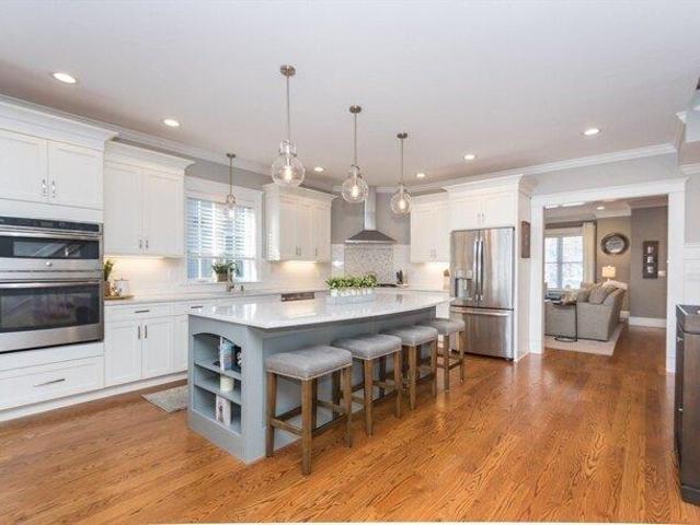 condo with 4 bedroom, Waltham MA ES103097918