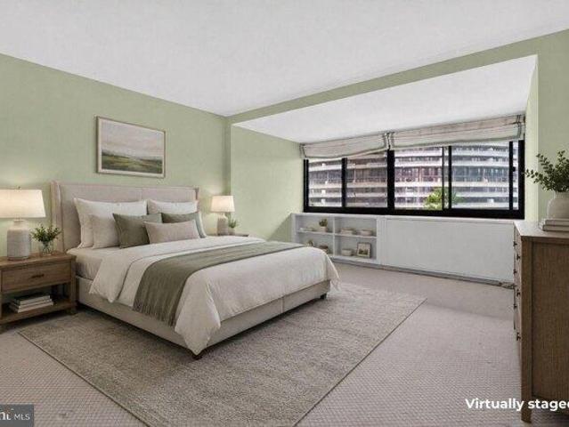 condo with 4 bedroom, Washington DC ES104901437