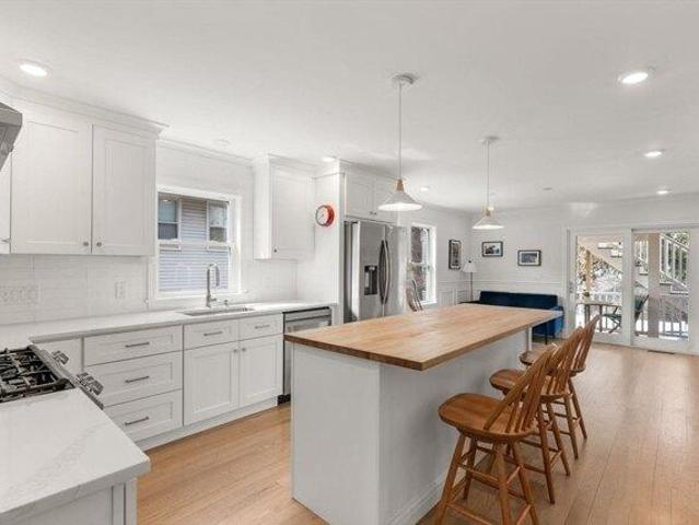 condo with 4 bedroom, Watertown MA DLS102316879