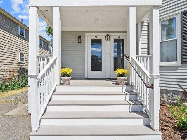 condo with 4 bedroom, Watertown MA DS104261734