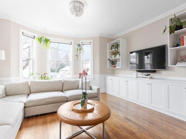 condo with 4 bedroom, Watertown MA ES103033613