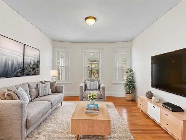 condo with 4 bedroom, Watertown MA ES103074499