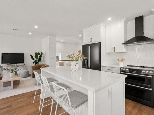 condo with 4 bedroom, Watertown MA ES105058963