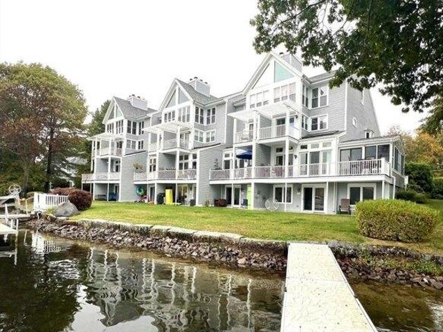 condo with 4 bedroom, Webster MA ES104352317