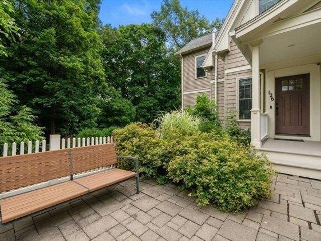 condo with 4 bedroom, Wellesley MA DS104373632