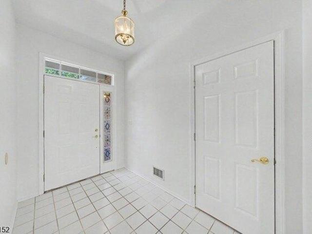 condo with 4 bedroom, West Milford NJ DS104442813