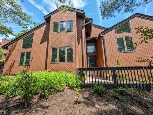 condo with 4 bedroom, West Orange NJ ES103664666