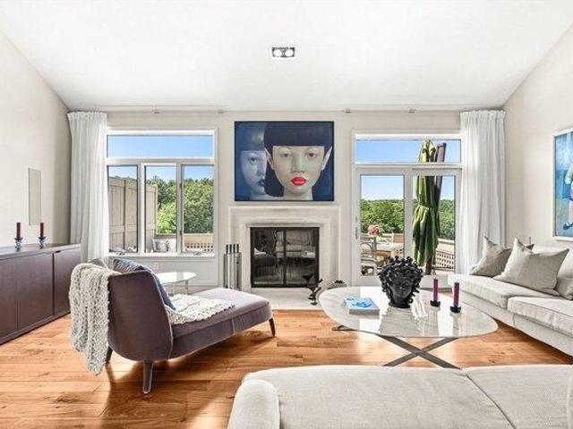 condo with 4 bedroom, Winchester MA ES104852714