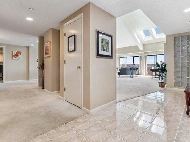 condo with 4 bedroom, Worcester MA ES105041480