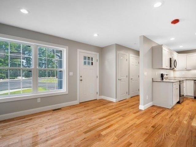 condo with 4 bedroom, Agawam MA DS103034583