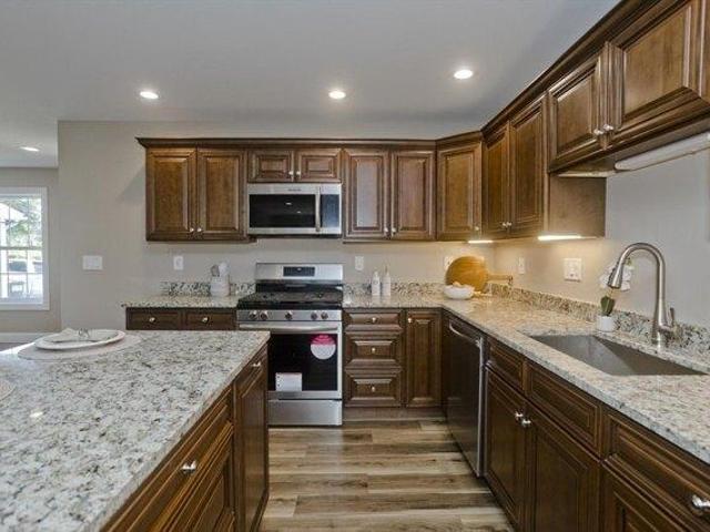 condo with 4 bedroom, Agawam MA ES103186328