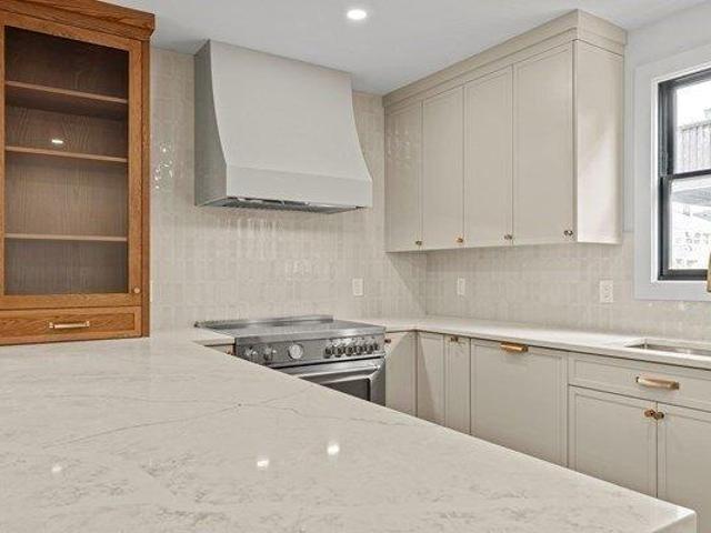 condo with 4 bedroom, Arlington MA DLS102960977