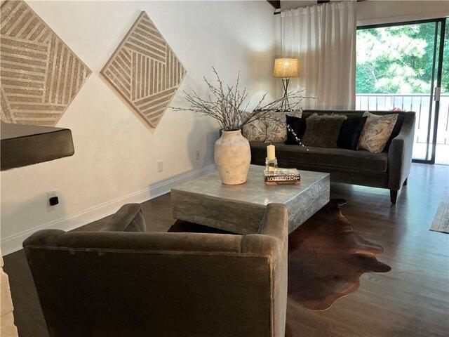 condo with 4 bedroom, Atlanta GA ES104903340