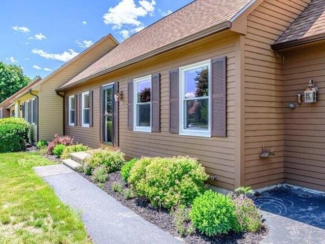 condo with 4 bedroom, Auburn ME ES105105242