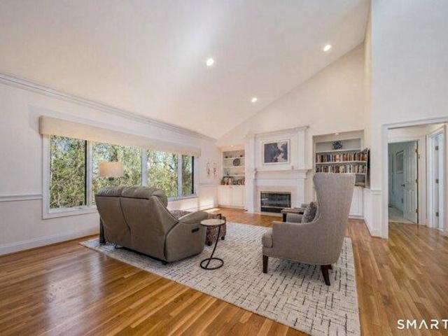 condo with 4 bedroom, Avon CT ES103101403