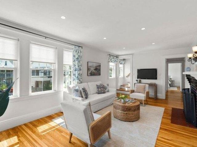condo with 4 bedroom, Belmont MA DS104042225