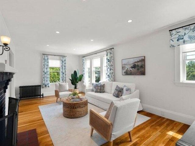 condo with 4 bedroom, Belmont MA ES105108479
