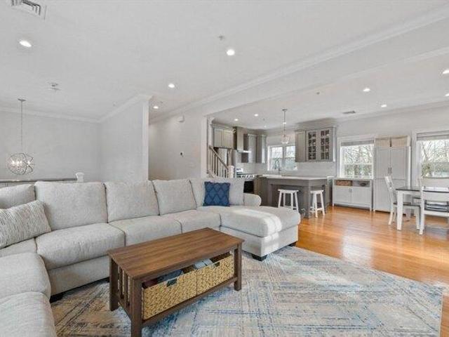 condo with 4 bedroom, Boston MA DS102528067