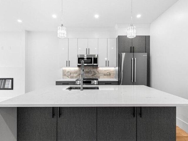 condo with 4 bedroom, Boston MA DS102777628