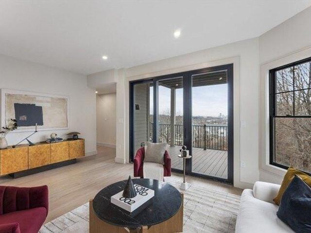 condo with 4 bedroom, Boston MA DS102961736