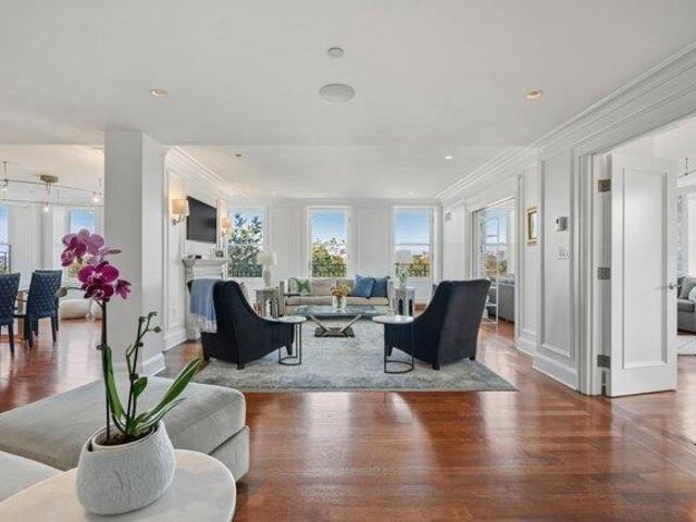 condo with 4 bedroom, Boston MA ES102961301
